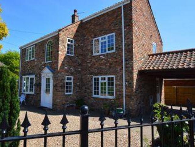 4 Bedrooms Detached house for rent in Heslington Lane, Fulford, York YO10