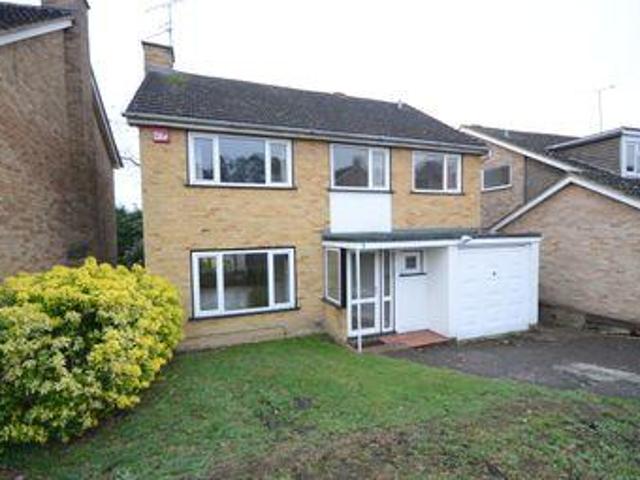 4 Bedrooms Detached house for rent in Highdown, Fleet GU51