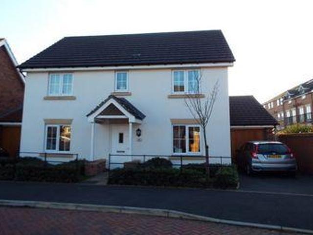 4 Bedrooms Detached house for rent in Hillside Close, Weston, Crewe CW2