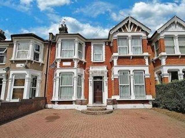 4 Bedrooms Detached house for rent in Ingleby Road, Ilford IG1