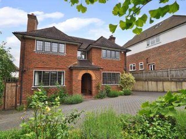 4 Bedrooms Detached house for rent in Irwin Road, Guildford GU2