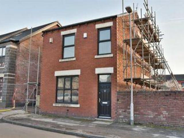 4 Bedrooms Detached house for rent in Leigh Street, Westhoughton, Bolton BL5
