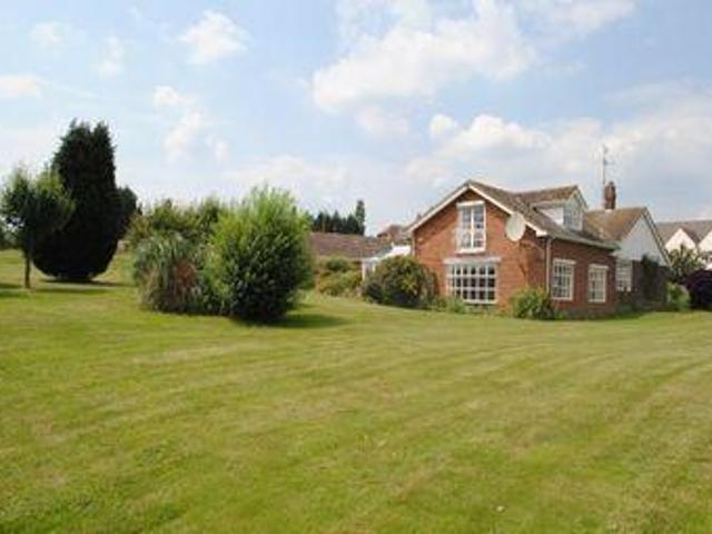 4 Bedrooms Detached house for rent in Leighton Road, Stoke Hammond, Milton Keynes MK17