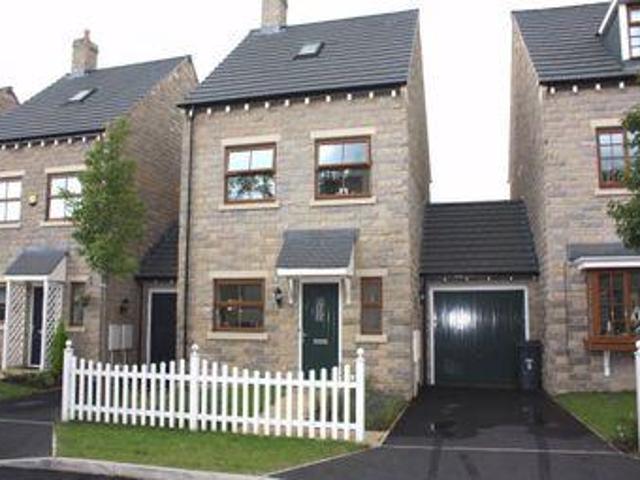 4 Bedrooms Detached house for rent in Limetree Drive, Harwood, Bolton BL2