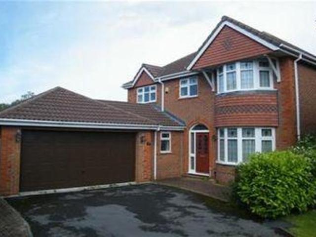 4 Bedrooms Detached house for rent in Parkham Close, Westhoughton BL5