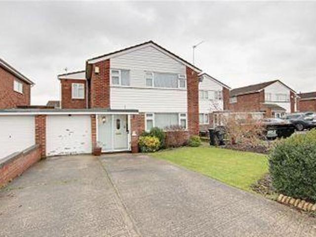 4 Bedrooms Detached house for rent in Paxcroft Way, Trowbridge BA14