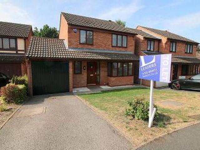 4 Bedrooms Detached house for rent in Pontypool Close, Oakwood, Derby DE21