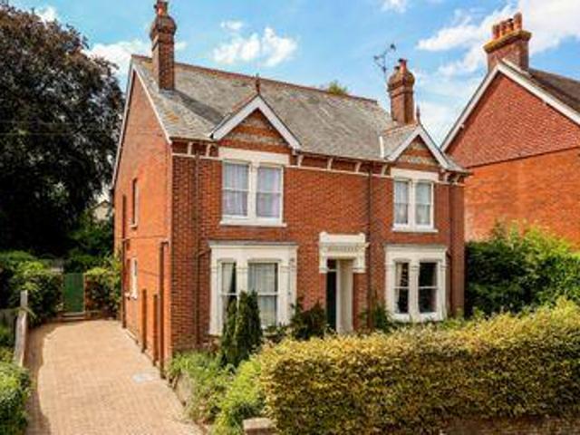 4 Bedrooms Detached house for rent in Queens Road, Alton GU34
