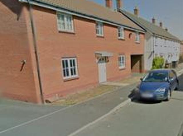 4 Bedrooms Detached house for rent in Richards Street, Hatfield, Hertfordshire AL10