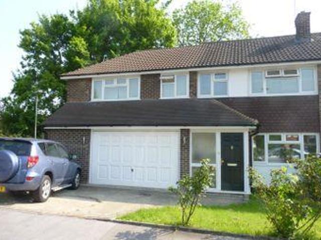 4 Bedrooms Detached house for rent in Ridley Road, Bromley BR2