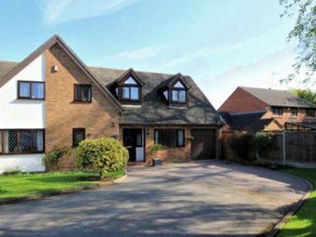 4 Bedrooms Detached house for rent in Rowley Hall Close, Stafford ST17