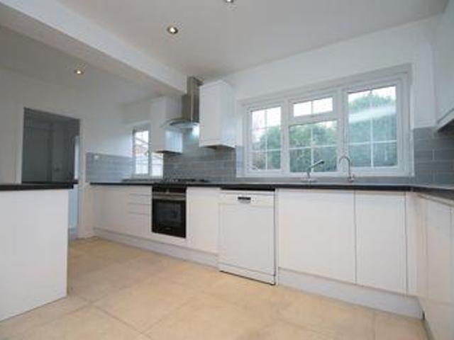 4 Bedrooms Detached house for rent in Shelley Close, Northwood, Middlesex HA6