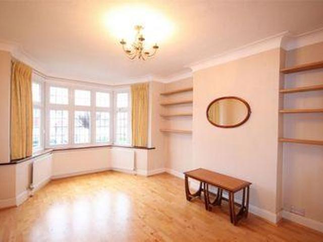 4 Bedrooms Detached house for rent in The Avenue, Wembley HA9