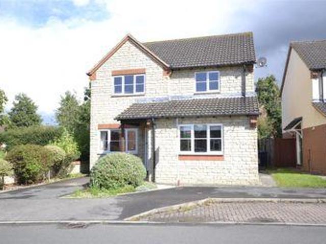 4 Bedrooms Detached house for rent in The Cornfields, Bishops Cleeve GL52