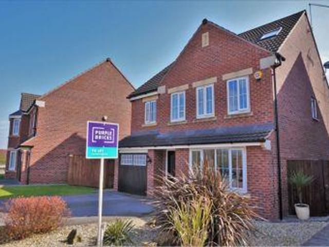 4 Bedrooms Detached house for rent in Tingle View, Leeds LS12
