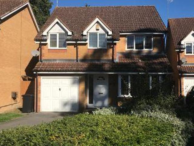 4 Bedrooms Detached house for rent in Wynches Farm Drive, St Albans AL4