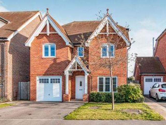 4 Bedrooms Detached house for sale in Mackintosh Drive, Bognor Regis, West Sussex PO21