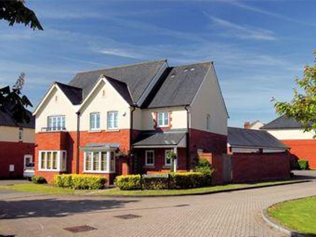 4 Bedrooms Detached house for sale in Magnolia Gardens, Almondsbury, Bristol BS32