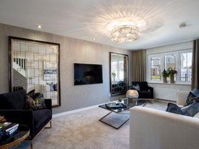 4 Bedrooms Detached house for sale in Main Street, Chryston G69