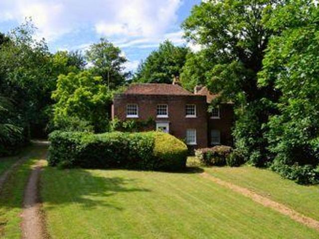 4 Bedrooms Detached house for sale in Maidstone Road, Lenham, Maidstone ME17