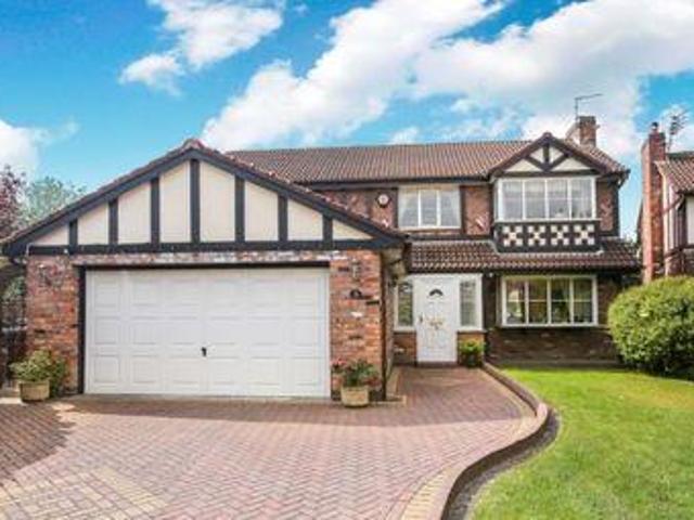 4 Bedrooms Detached house for sale in Marchbank Drive, Cheadle, Cheshire. SK8
