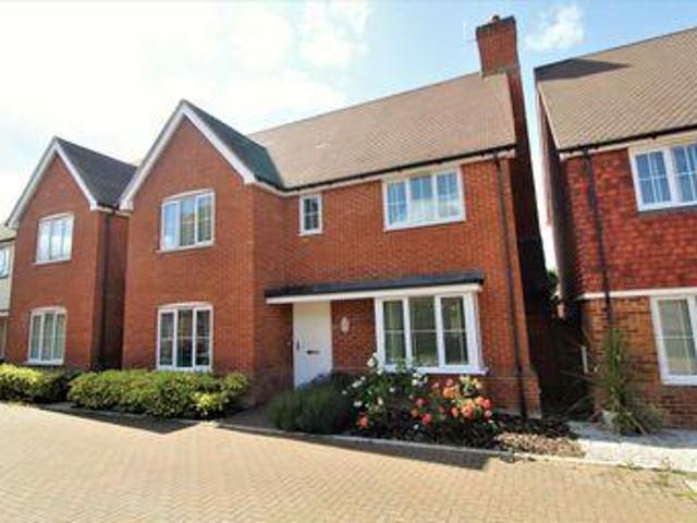 4 Bedrooms Detached house for sale in Maytree Place, Shadoxhurst TN26