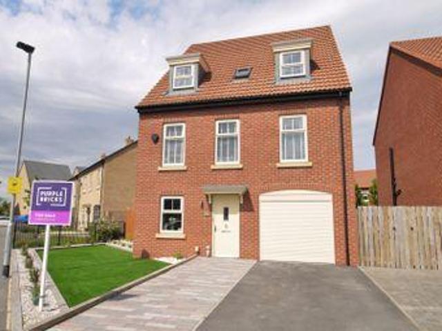 4 Bedrooms Detached house for sale in Melhaven Way, Wickersley, Rotherham S66