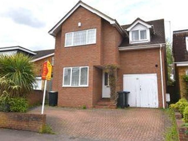 4 Bedrooms Detached house for sale in Merridene, Grange Park N21