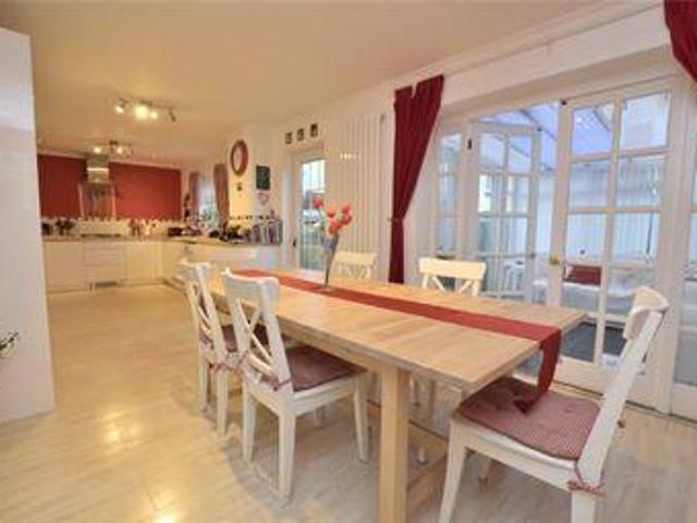 4 Bedrooms Detached house for sale in Moor Croft Drive, Longwell Green BS30