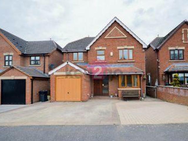 4 Bedrooms Detached house for sale in Moor Valley Close, Mosborough, Sheffield S20