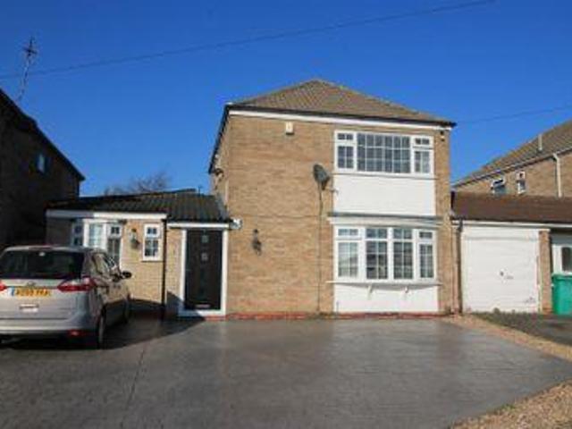 4 Bedrooms Detached house for sale in Moorsholm Drive, Wollaton, Nottingham NG8