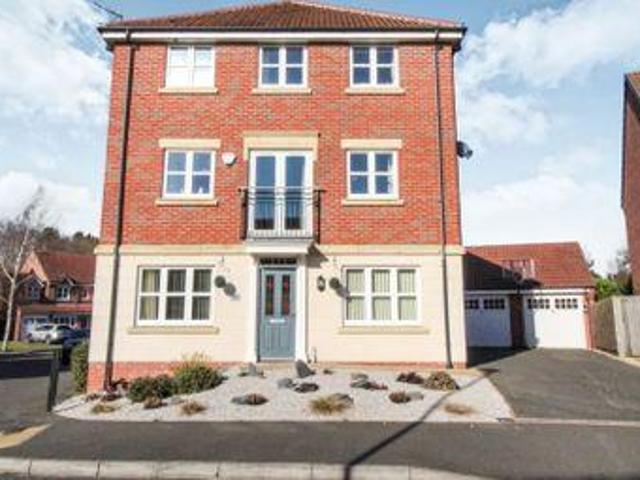 4 Bedrooms Detached house for sale in Montague Way, Chellaston, Derby DE73