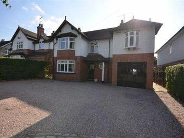 4 Bedrooms Detached house for sale in Newcastle Road, Stone ST15