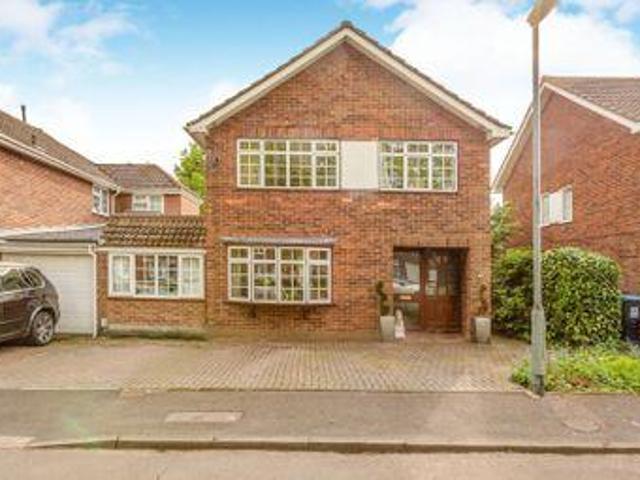 4 Bedrooms Detached house for sale in Newford Close, Hemel Hempstead HP2