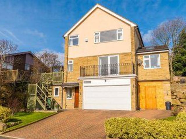 4 Bedrooms Detached house for sale in Newlay Wood Avenue, Horsforth LS18