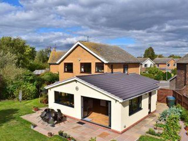 4 Bedrooms Detached house for sale in Nevile Drive, Kinoulton NG12