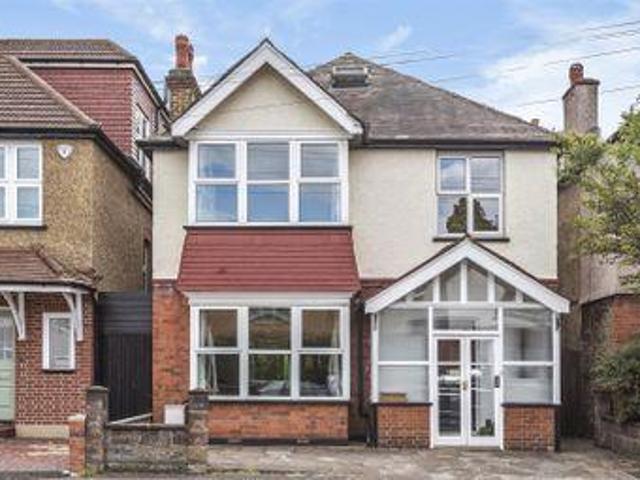 4 Bedrooms Detached house for sale in Norman Road, Sutton SM1