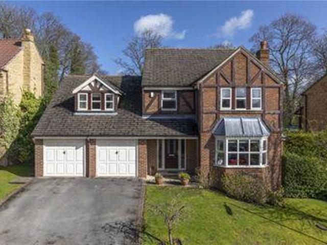 4 Bedrooms Detached house for sale in Oaklands Avenue, Adel, Leeds, West Yorkshire LS16