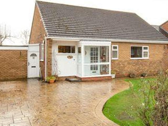 4 Bedrooms Detached house for sale in Oakwood Drive, Bolton BL1