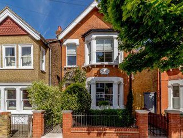 4 Bedrooms Detached house for sale in Atbara Road, Teddington TW11