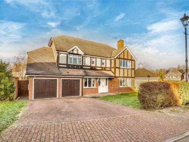4 Bedrooms Detached house for sale in Avebury Close, Horsham, West Sussex RH12