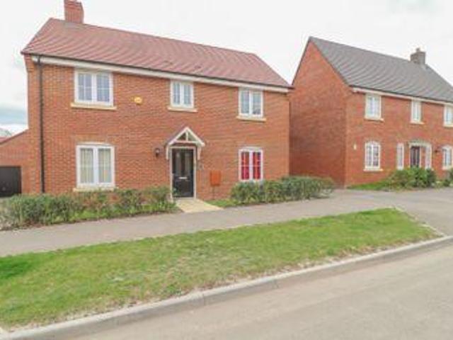 4 Bedrooms Detached house for sale in Abacot Grove, Dunstable LU5