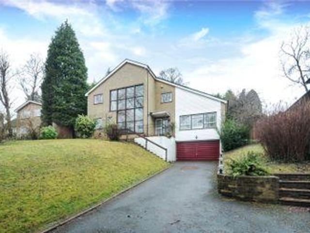 4 Bedrooms Detached house for sale in Abbots Lane, Kenley CR8