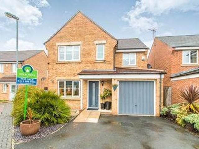 4 Bedrooms Detached house for sale in Aketon Croft, Castleford WF10