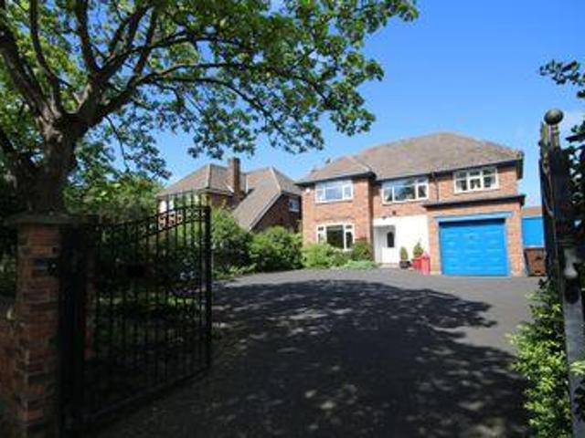 4 Bedrooms Detached house for sale in Albert Road, Southport PR9