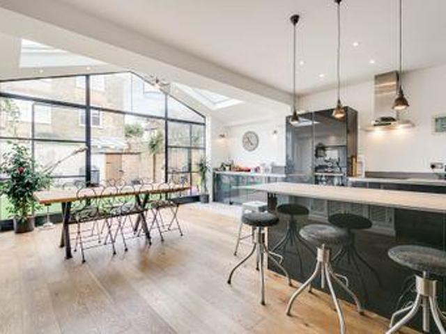 4 Bedrooms Detached house for sale in Alfriston Road, London SW11