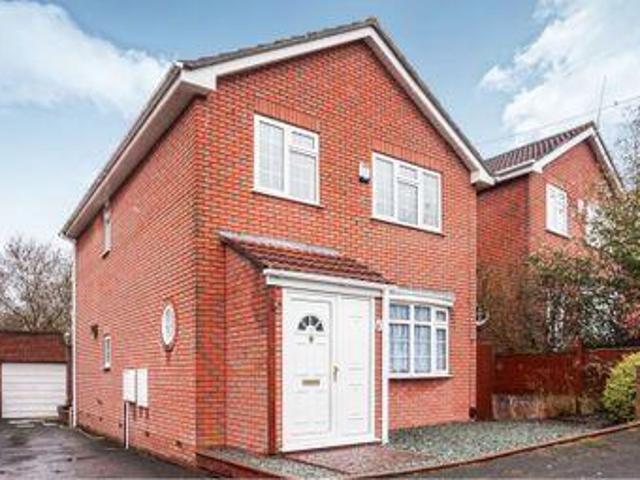 4 Bedrooms Detached house for sale in Ansteys Road, Hanham BS15