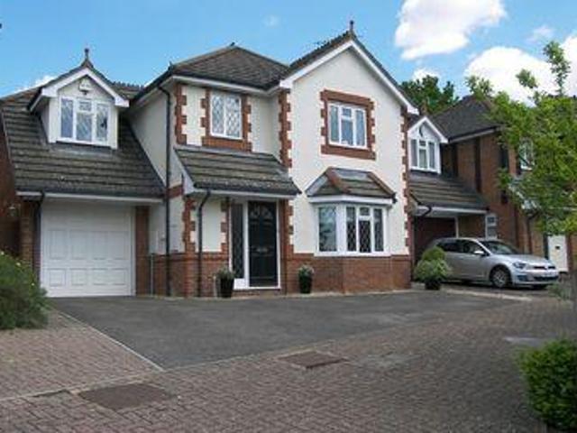 4 Bedrooms Detached house for sale in Anthorne Close, Potters Bar EN6