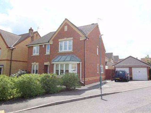 4 Bedrooms Detached house for sale in Applin Green, Emersons Green, Bristol BS16