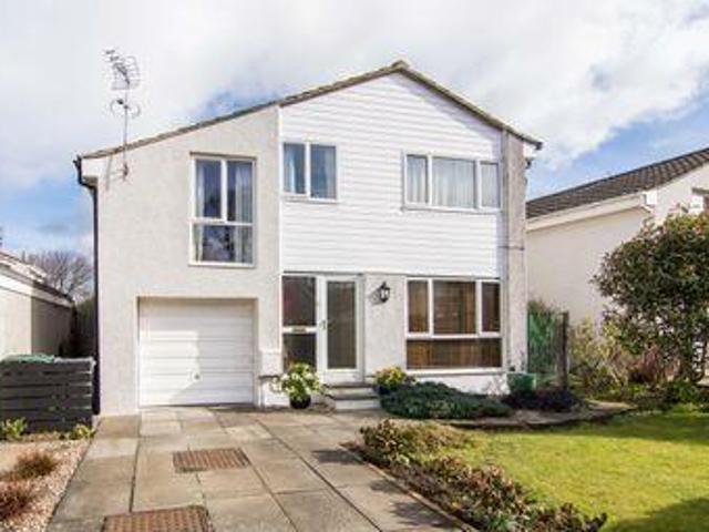 4 Bedrooms Detached house for sale in Buckstone Place, Buckstone, Edinburgh EH10